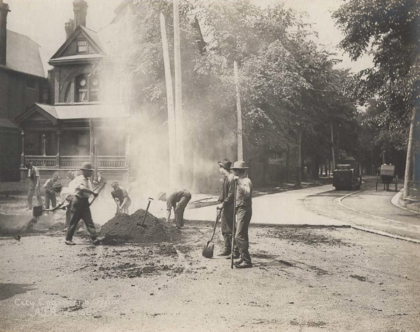 The History of Asphalt Pavement (Timeline) - Pulltarps