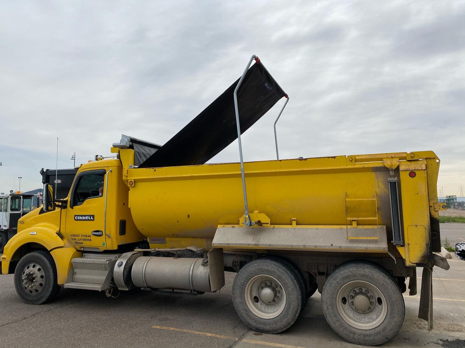 Heavy Duty Vinyl Tarps: Features, Benefits & Best Uses | Pulltarps