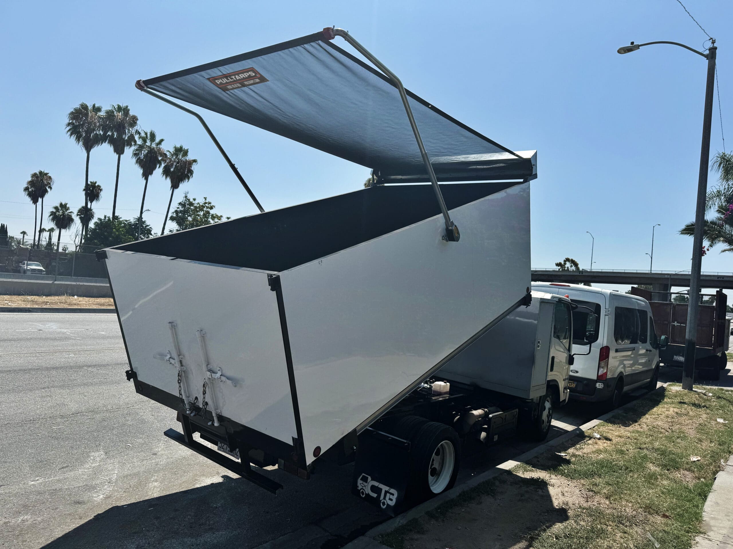 The Best Landscaping Tarp Systems for Dump Trucks | Pulltarps